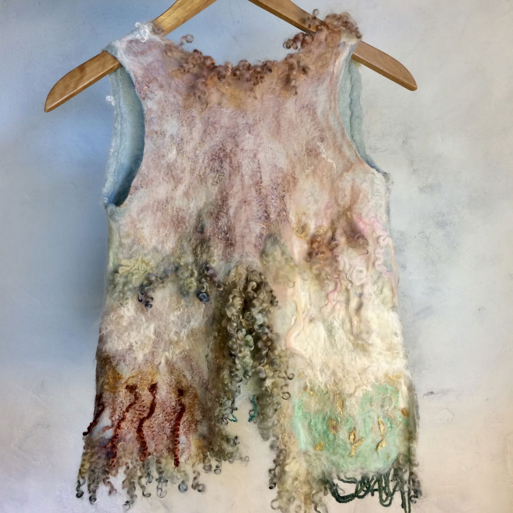 Persoonlijk kledingstuk ontwerpen en onder begeleiding zelf maken van ...