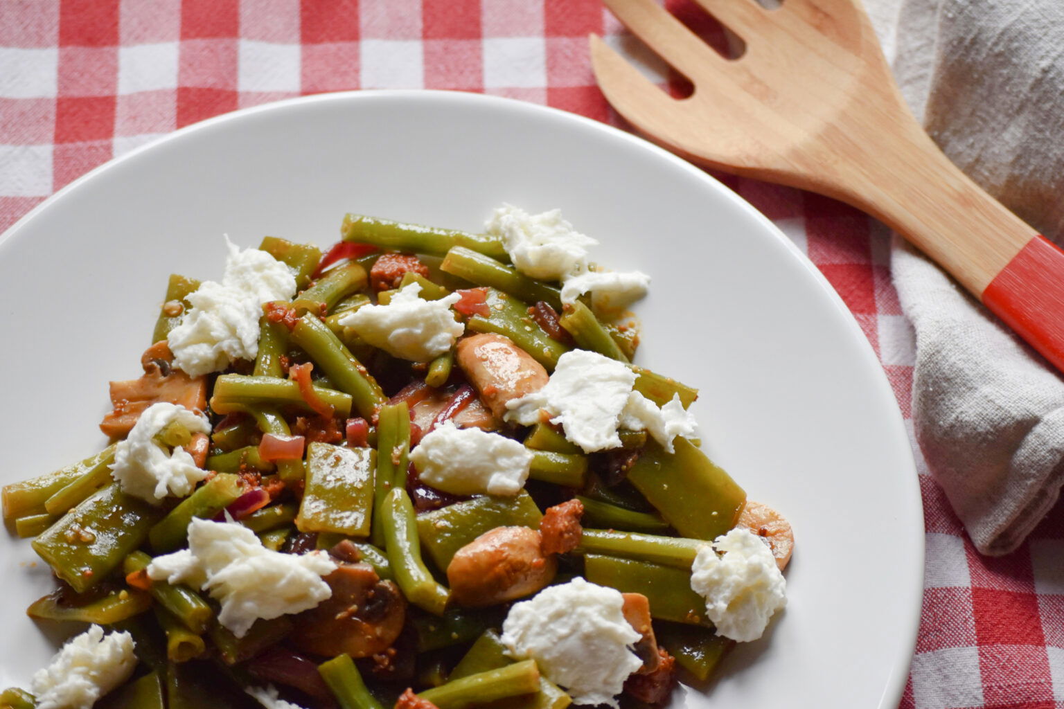 Groene bonen salade met mozzarella - Onze Franse keuken